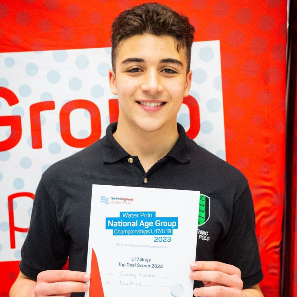 West London Penguin back on top after winning the U17 boys title