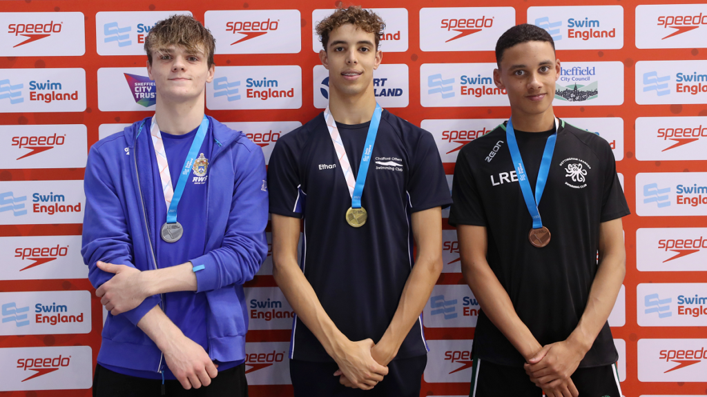 Amazing Annabel stands out on day one at National Summer Meet