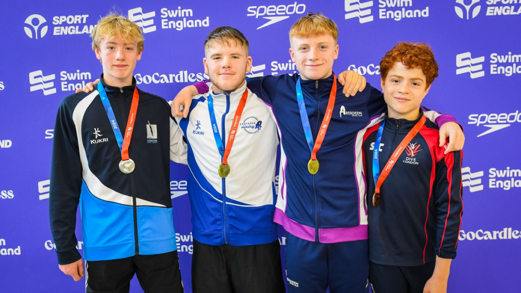 Formidable Fred Crossley dominates on the Platform on the final day